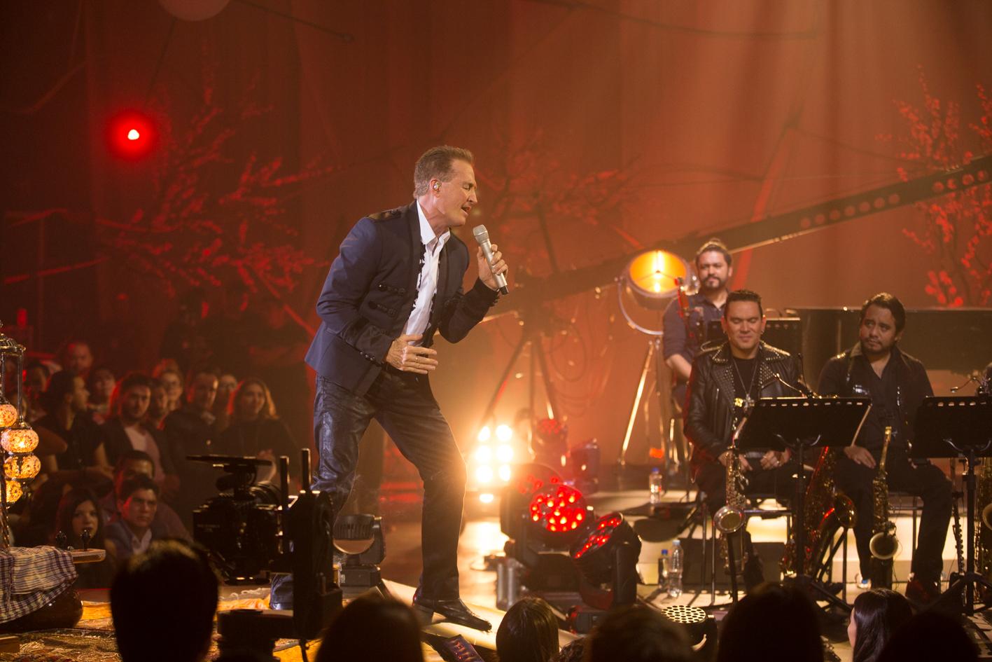 Emmanuel Regresa a Miami con su Gira “the hits tour”